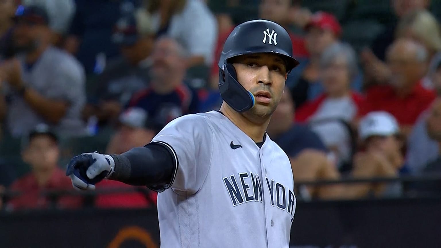 Marwin Gonzalez hits an RBI single to left field | 10/04/2022 | New ...