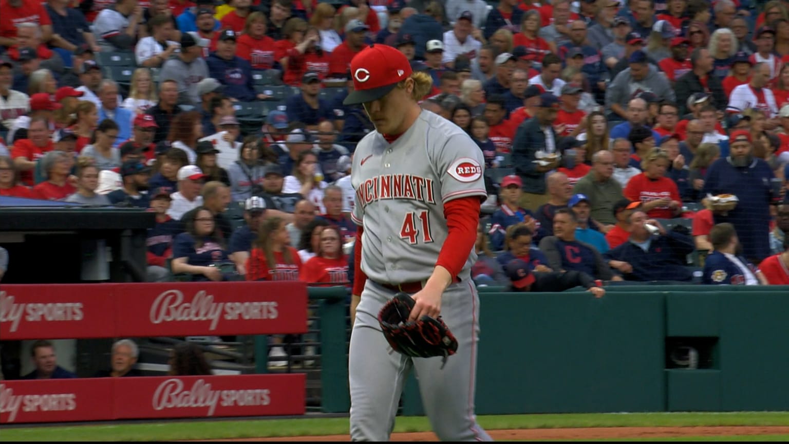 Abbott strikes out Gallagher | 09/27/2023 | Cincinnati Reds