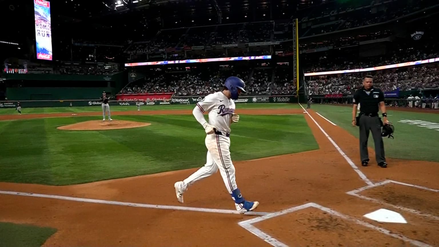 Josh Smith's game-tying home run (10) | 09/24/2025 | MLB.com
