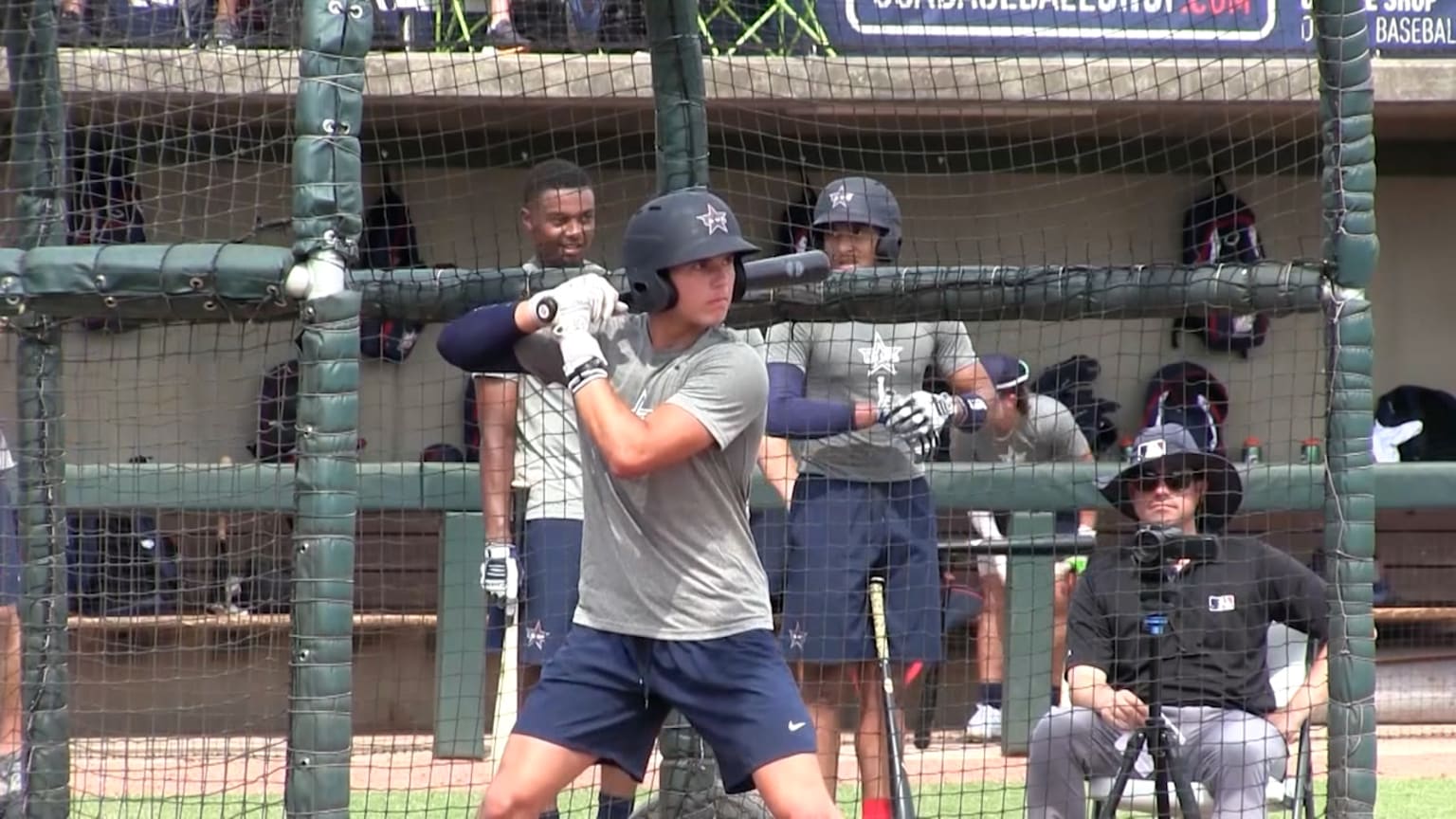 Draft Report: Roman Martin, high school shortstop | 04/27/2023 | MLB.com