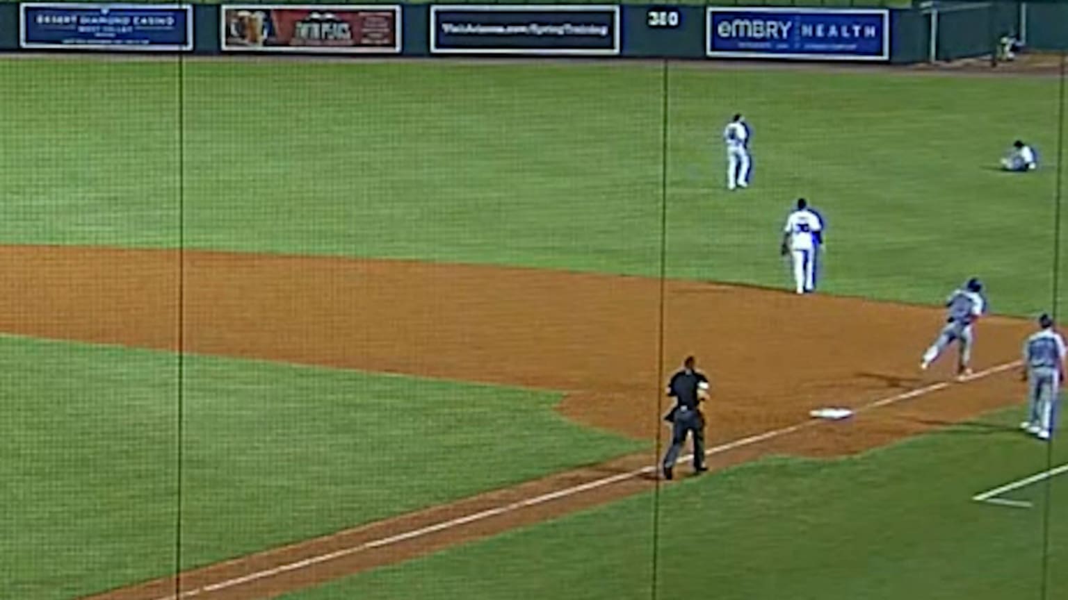 Andy Pages makes a sliding catch out in right field | 10/20/2022 | Los ...