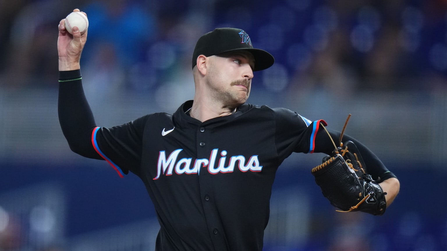 Janson Junk fans Ronald Acuña Jr. | 06/20/2025 | Miami Marlins
