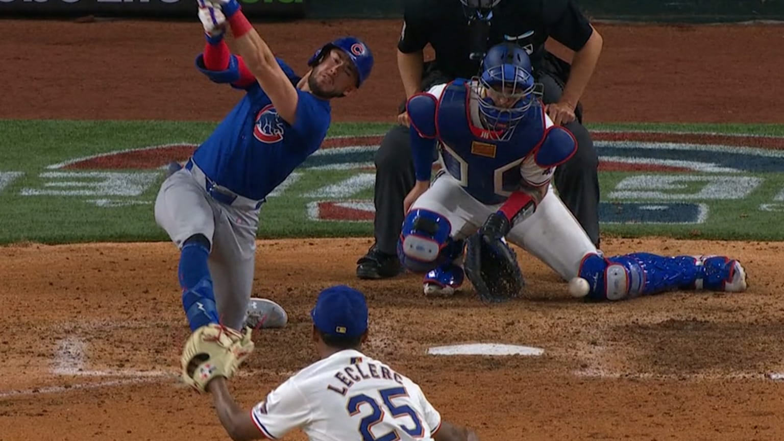 Michael Busch scores on a wild pitch in the 9th | 03/28/2024 | Chicago Cubs