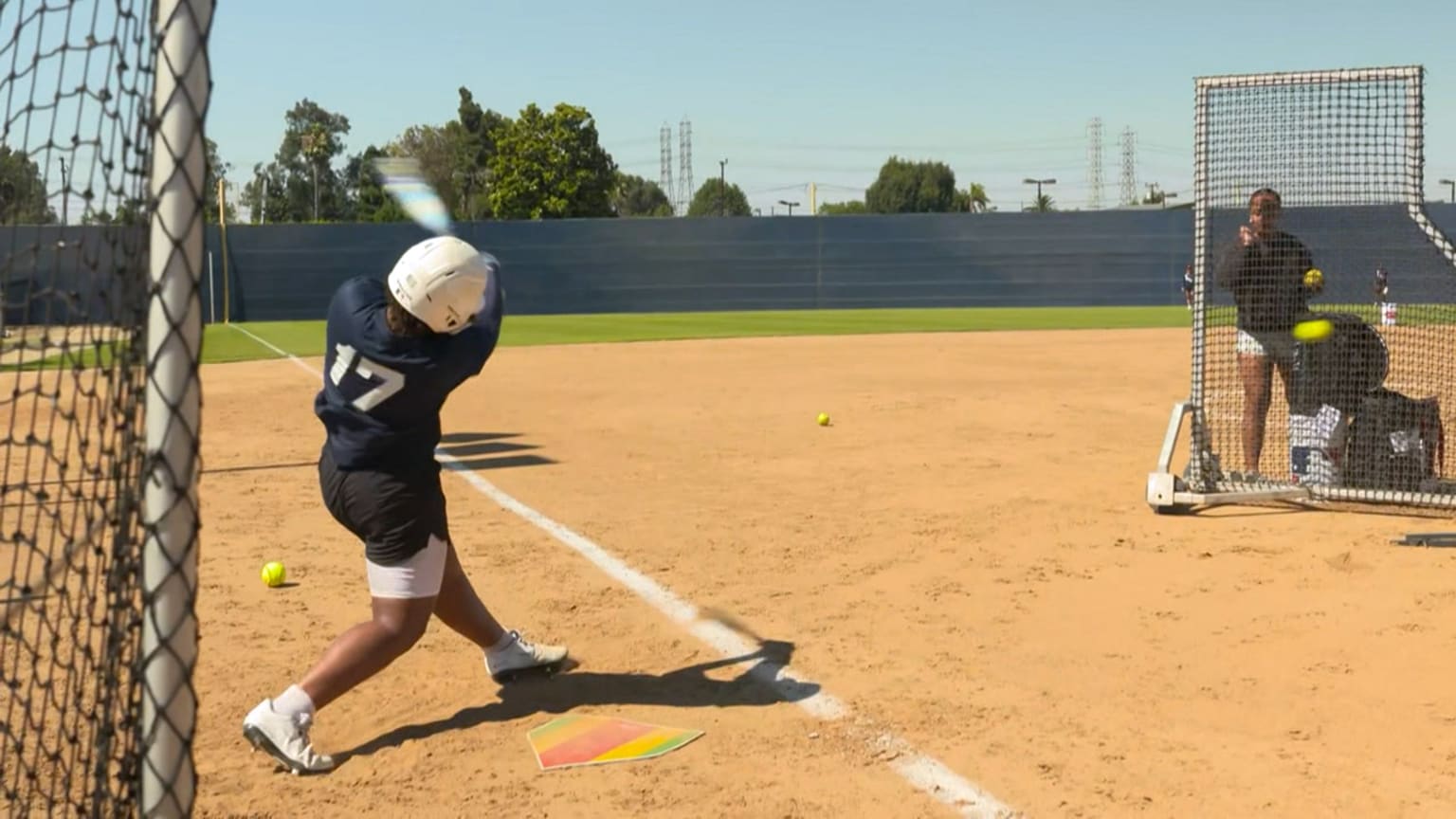 Seniors Make Final Stop at Breakthrough in Compton | 08/01/2025 | MLB.com