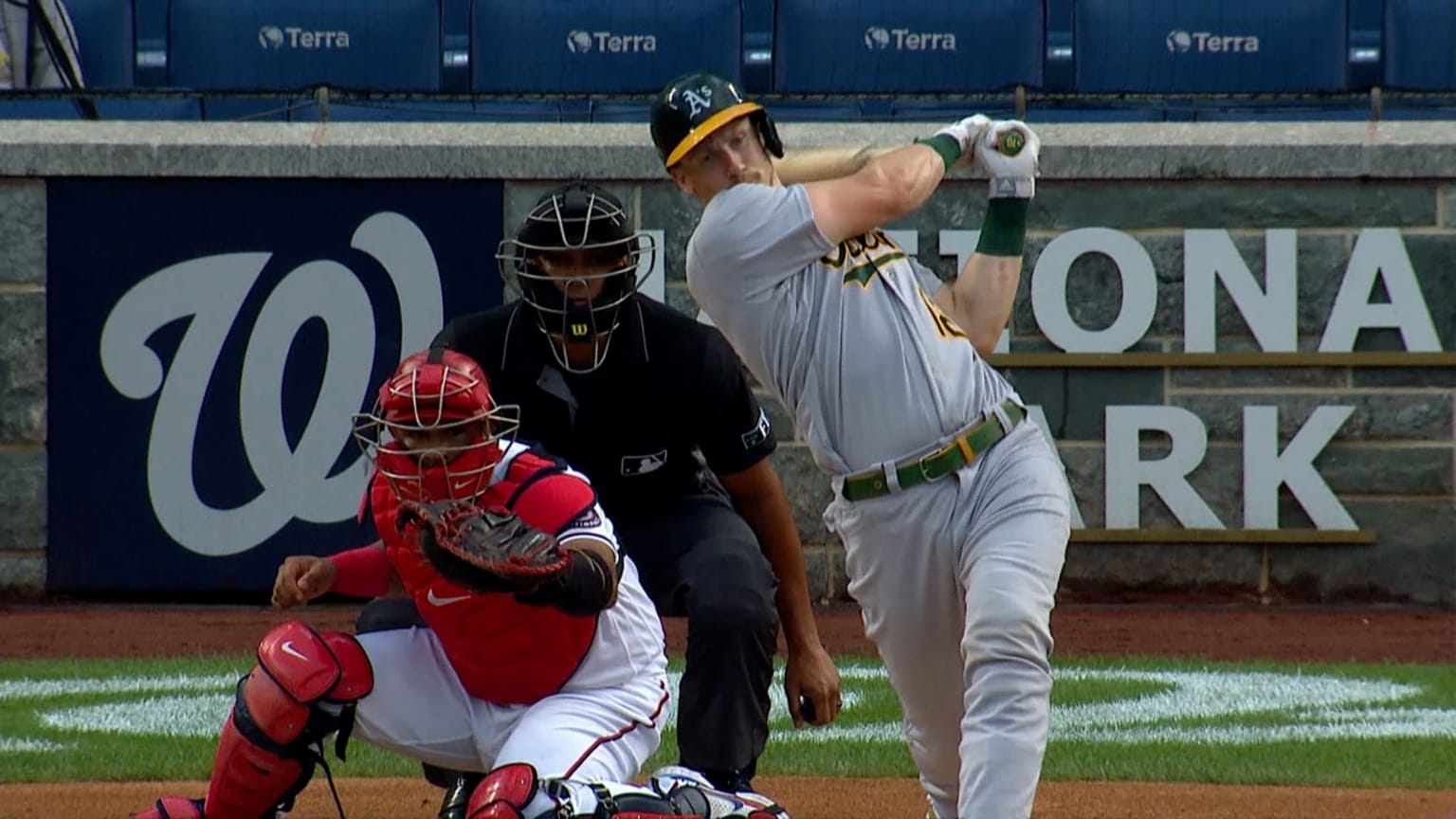Sean Murphy puts the A's ahead early in the 1st | 08/30/2022 | Athletics