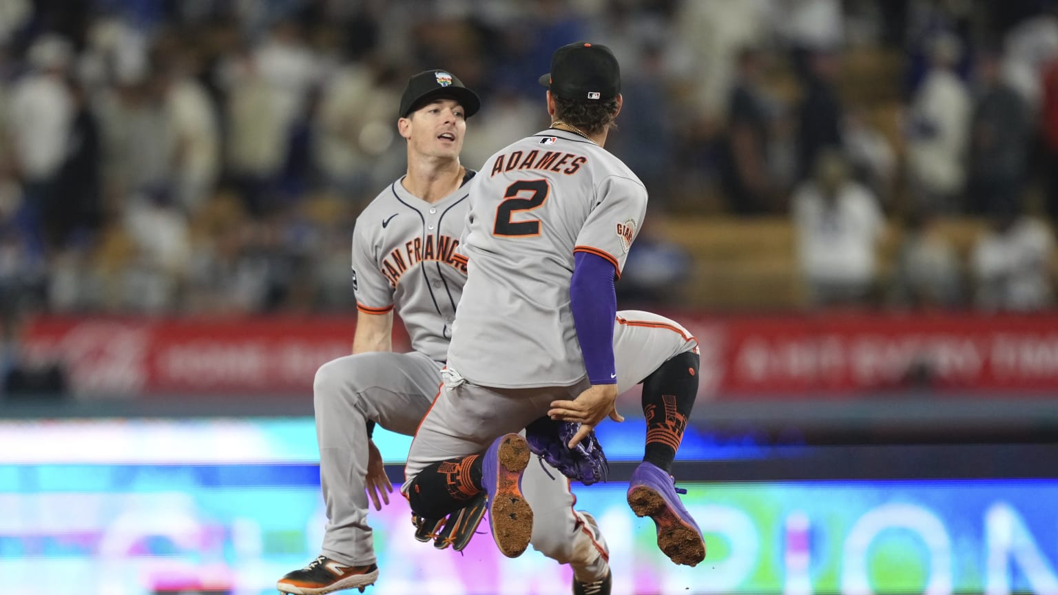 Giants' win ties them with Dodgers atop the NL West | 06/13/2025 | San ...