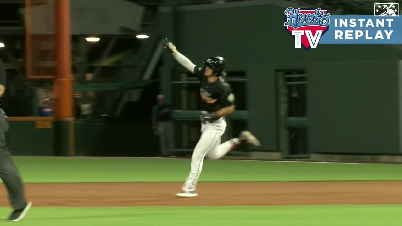 Joey Loperfido lifts a solo homer to left field | 24/06/2023 | Los ...