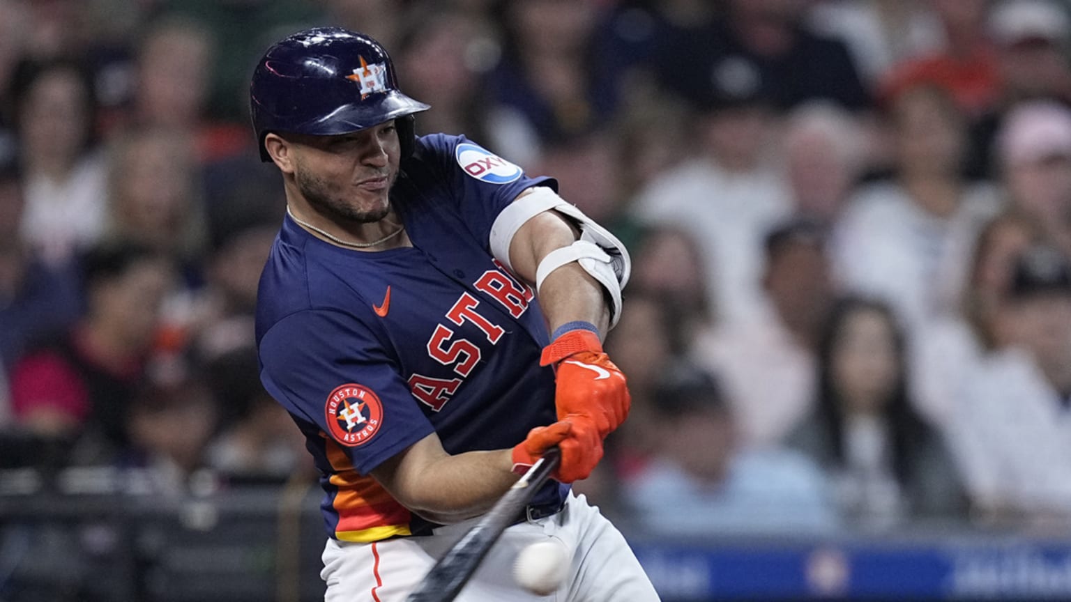 Yainer Diaz hits an RBI single in the 6th | 03/31/2024 | Houston Astros