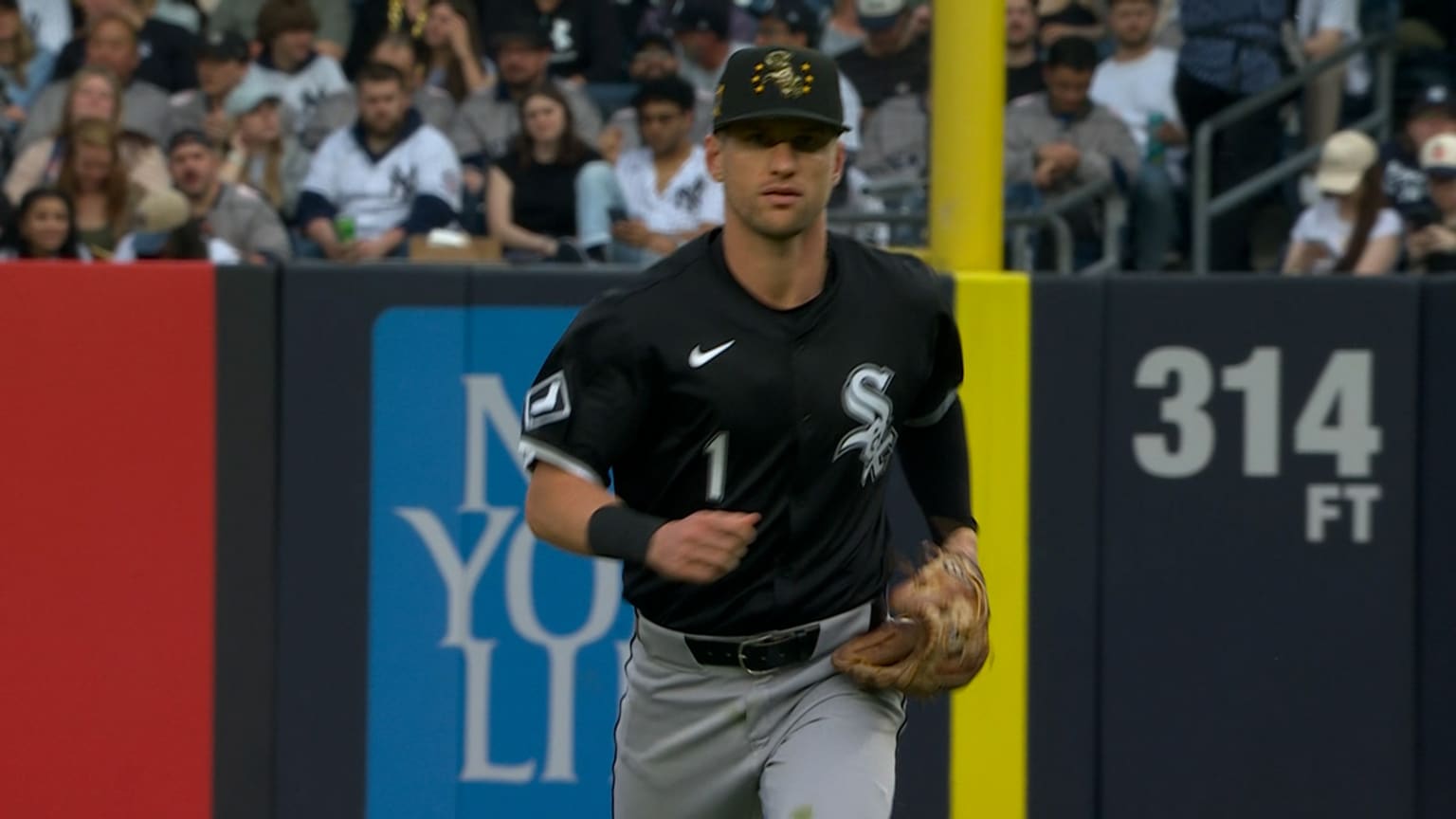 Zach Remillard makes a terrific diving stop | 05/17/2024 | Chicago ...