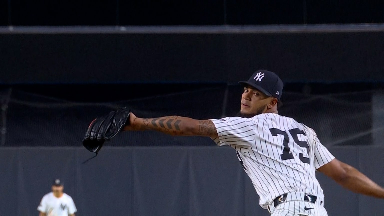 Camilo Doval poncha a 3 en una dominante 8va entrada | 26/09/2025 | Los ...