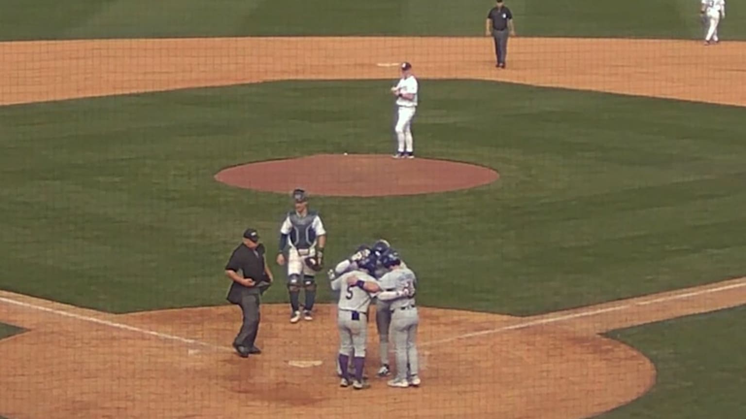 Dee Kennedy's grand slam in Desert Invitational | 02/15/2026 | MLB.com