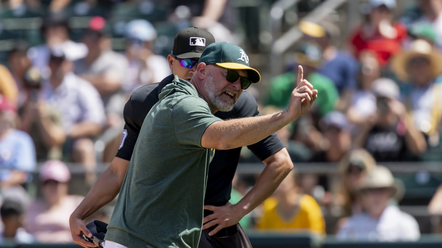 Mark Kotsay ejected vs. Phillies | 05/25/2025 | MLB.com