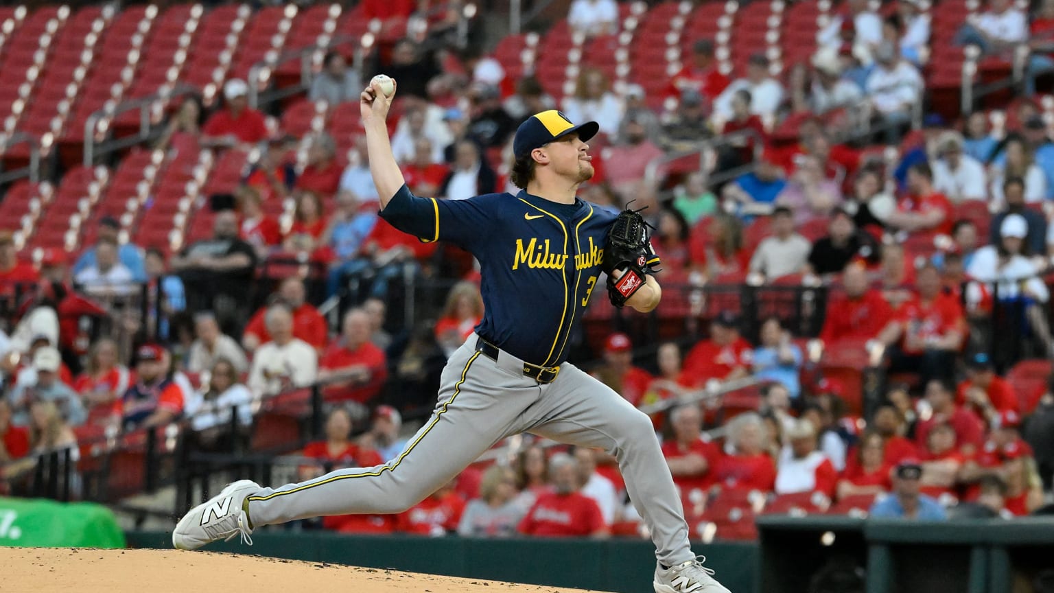 Chad Patrick strikes out Willson Contreras | 04/25/2025 | Milwaukee Brewers
