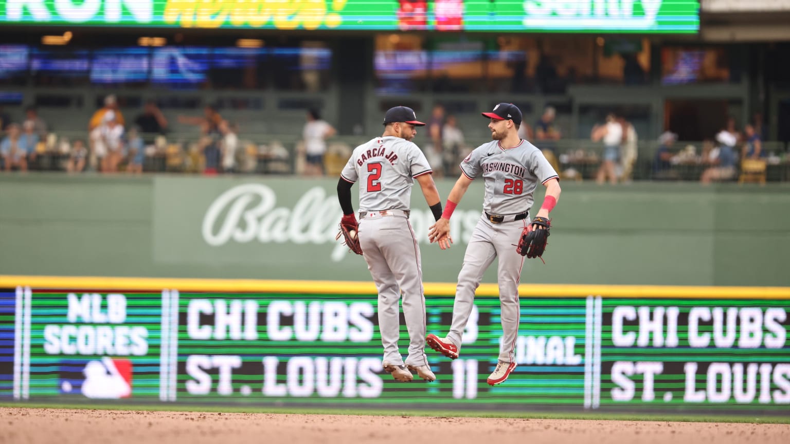 Lane Thomas' leaping catch seals Nationals' win | 07/13/2024 ...