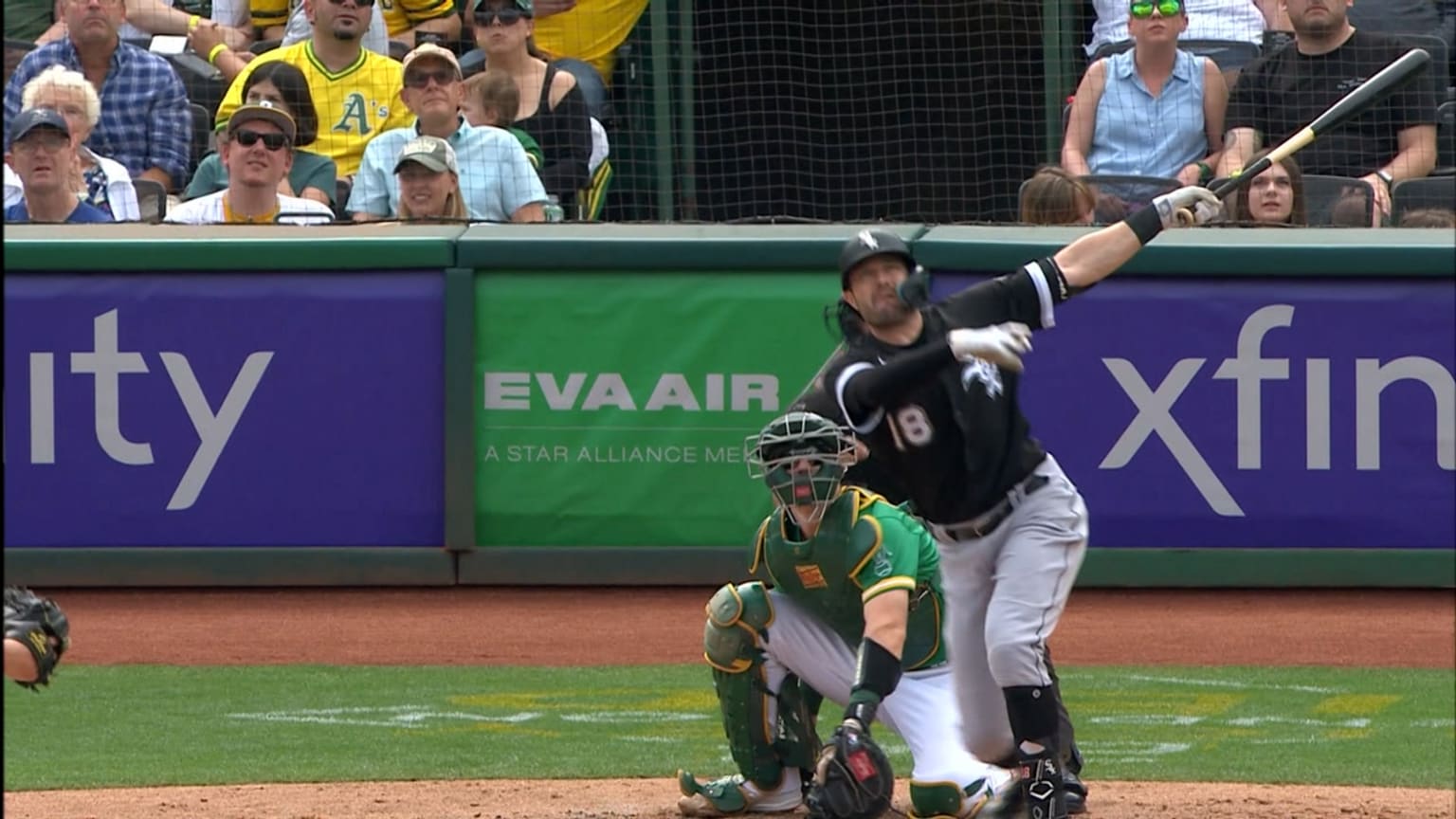 AJ Pollock lifts a sac fly to give White Sox 2-1 lead | 09/11/2022 ...