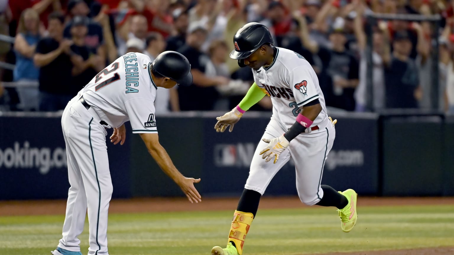 Geraldo Perdomo homers to put D-backs on the board | 10/11/2023 ...