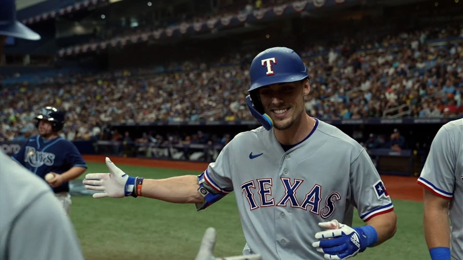 Rangers plate four in the top of the 4th inning | 10/04/2023 | Texas ...