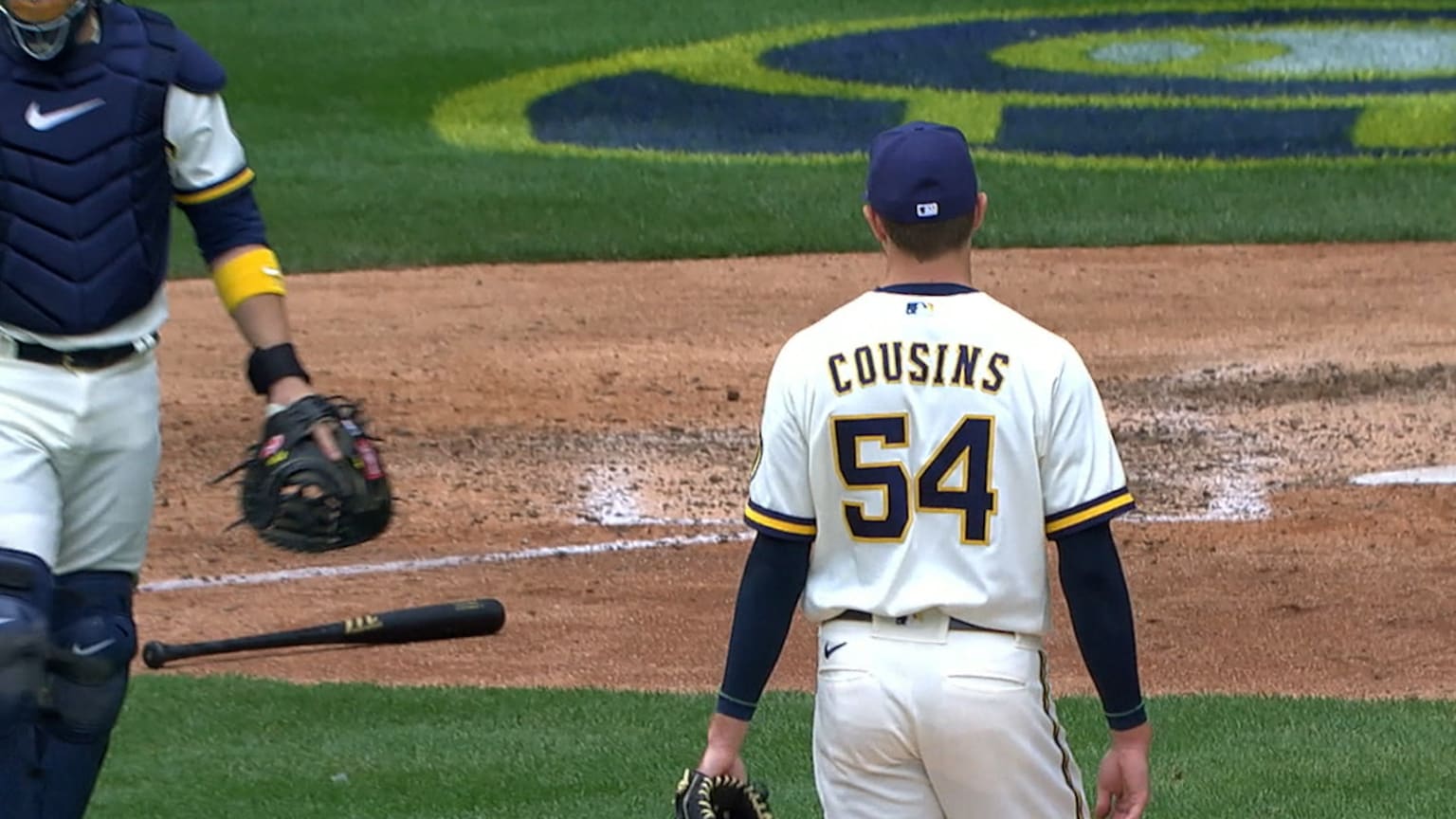 Jake Cousins induces double play, seals win in 9th | 09/21/2022 | MLB.com