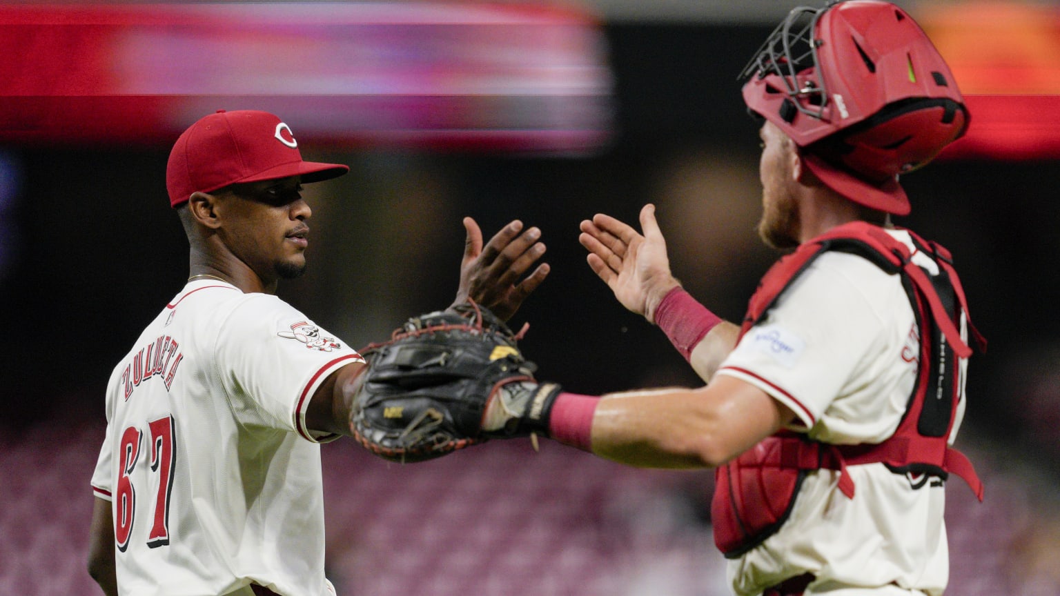 Reds turn two to end the game | 07/08/2024 | Cincinnati Reds