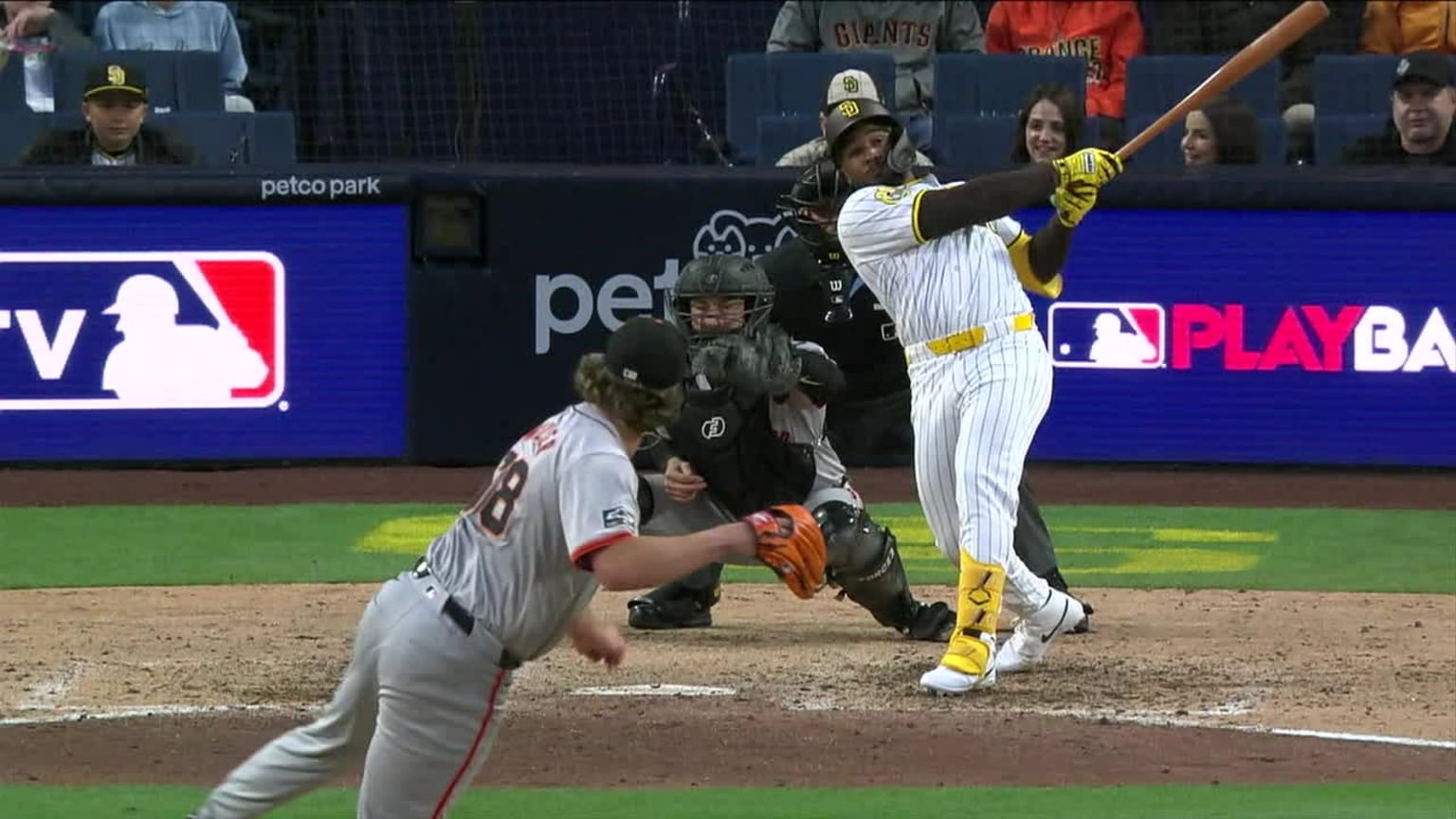 Eguy Rosario belts two-run homer in 9th | 03/30/2024 | San Diego Padres
