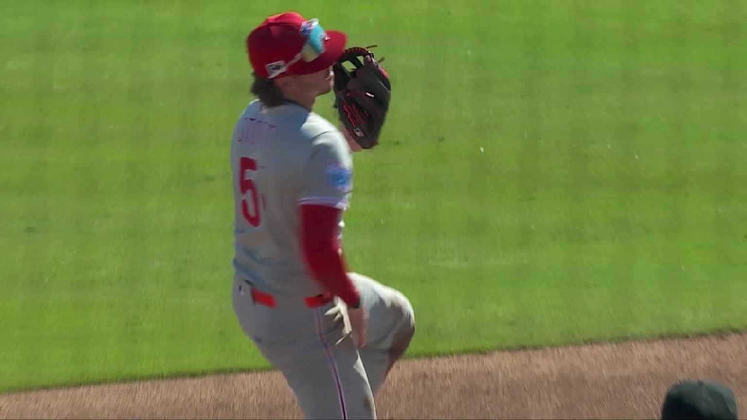 Bryson Stott's incredible diving catch | 02/26/2025 | MLB.com