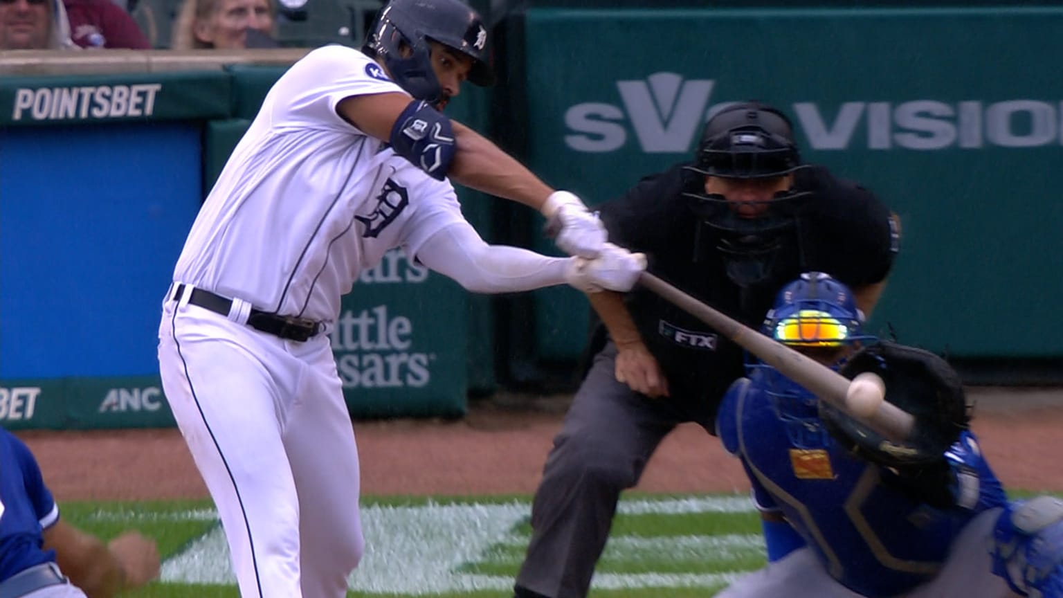 Riley Greene extends his hitting streak to 13 | 09/04/2022 | Detroit Tigers