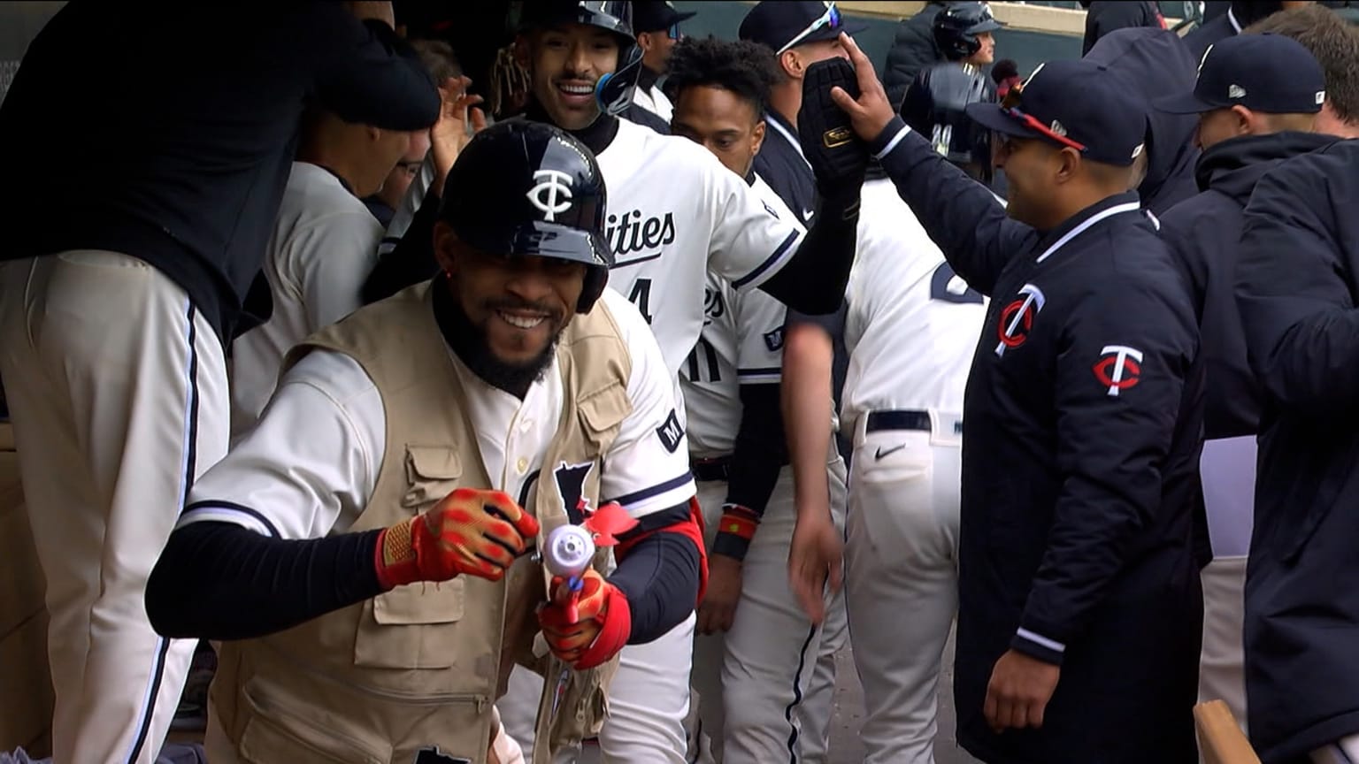 Ranking some of the newest favorite HR celebrations | 05/02/2023 | MLB.com