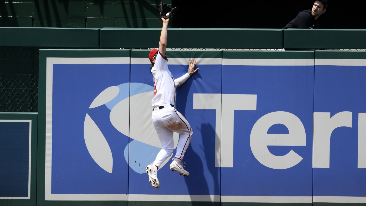 Jesse Winker robs a potential homer | 05/22/2024 | Washington Nationals