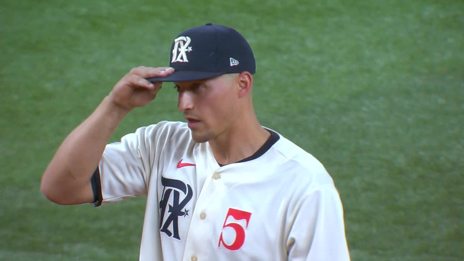 Corey Seager nabs Julio Rodríguez at third base | 09/23/2023 | Texas ...