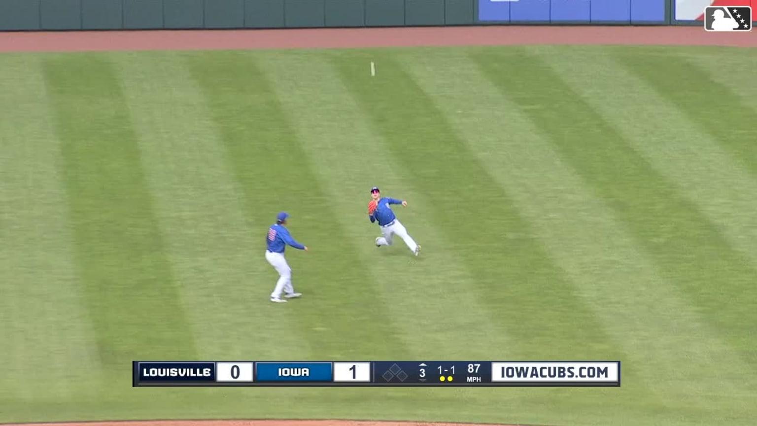 Pete Crow-Armstrong's sliding catch | 04/20/2024 | Chicago Cubs