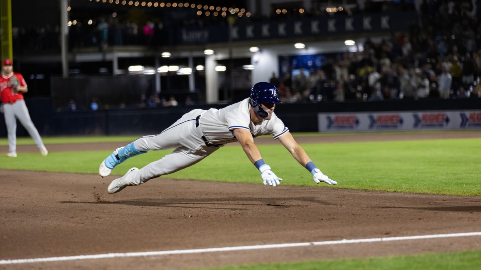 Kameron Misner da la ventaja con triple | 08/04/2025 | Los Rays de ...