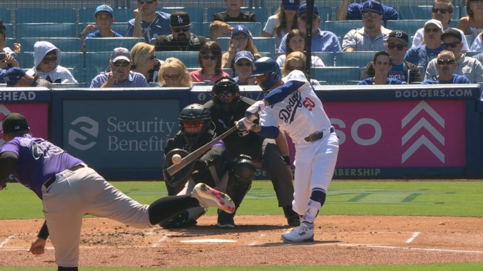 Mookie Betts' single in the 1st | 09/22/2024 | Los Angeles Dodgers