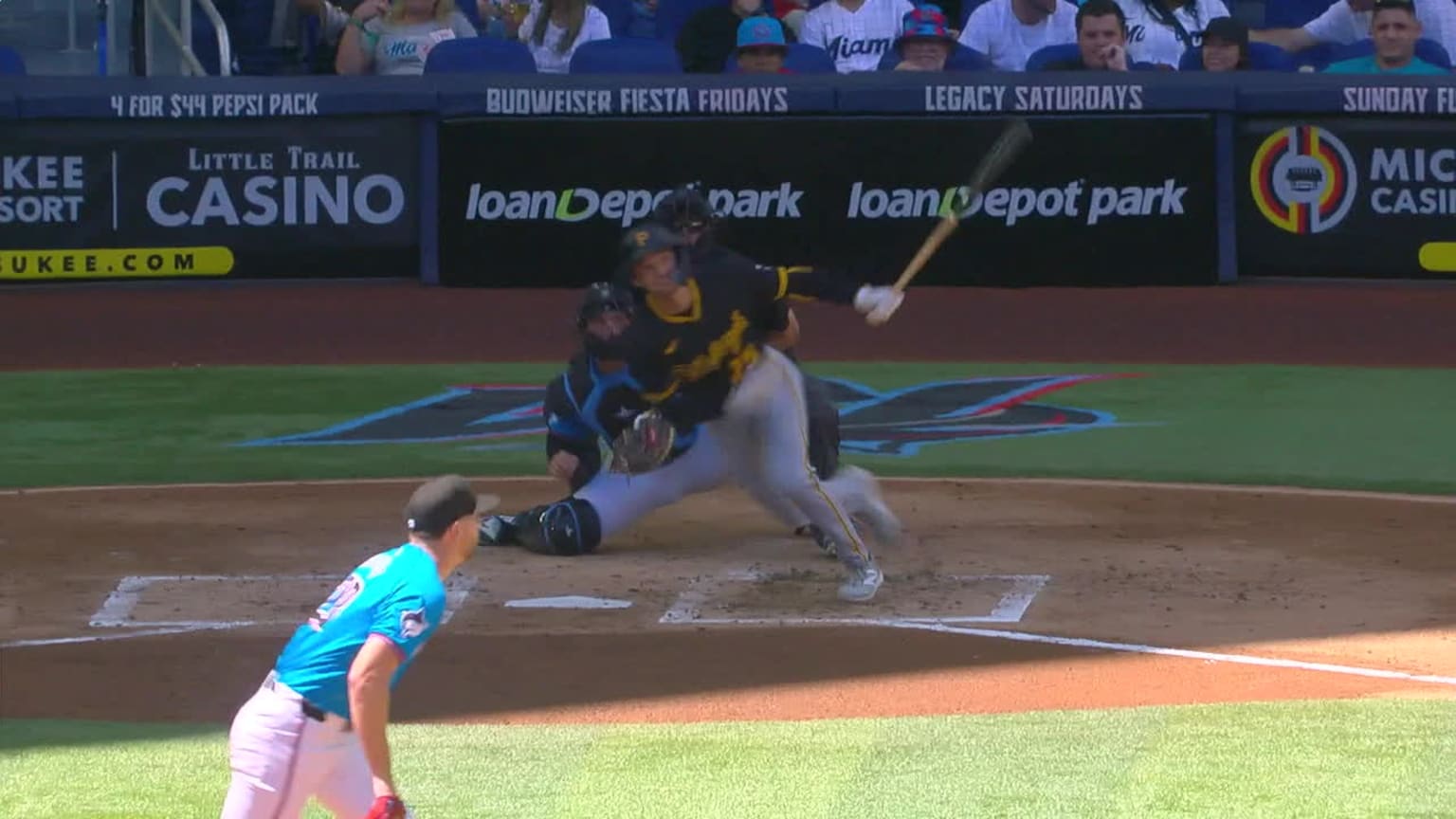 Alika Williams' two-run triple | 03/31/2024 | Pittsburgh Pirates