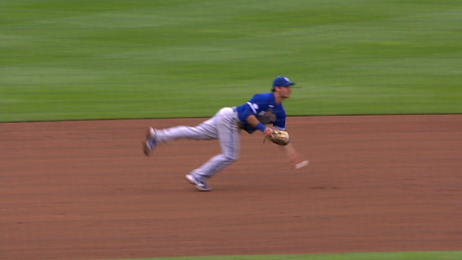 Nick Pratto makes an excellent underhanded throw | 09/04/2022 | Kansas ...