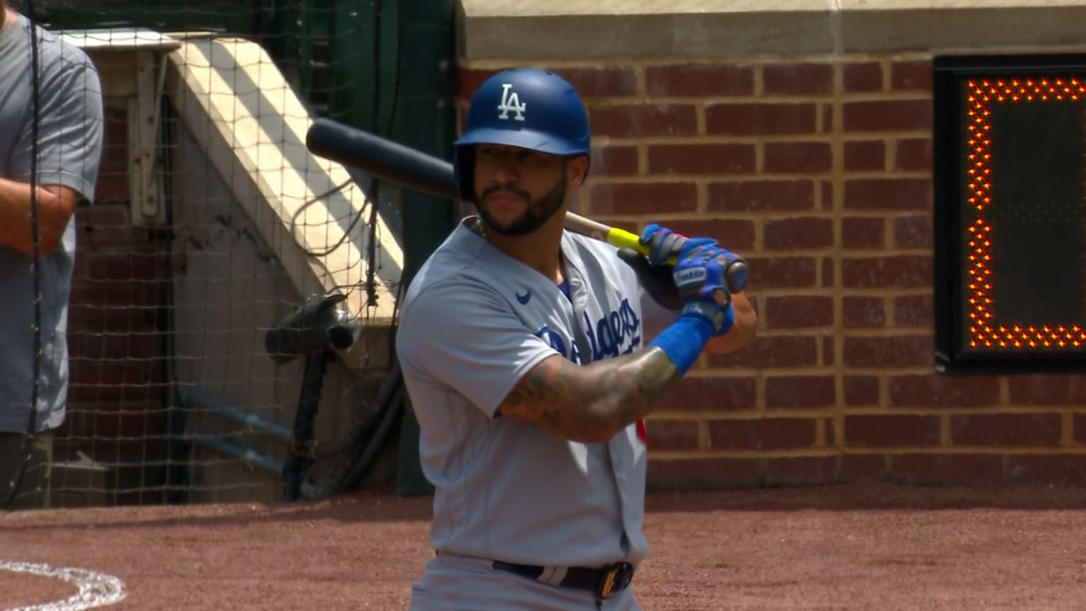 David Peralta floats an RBI single in the 1st inning | 07/19/2023 | Los ...