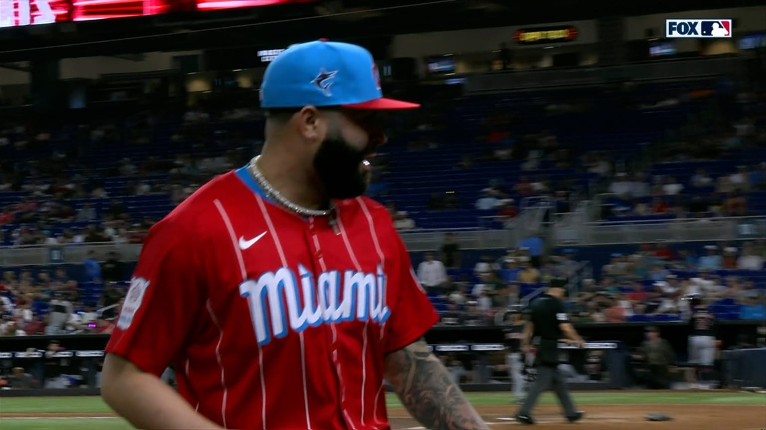 Emmanuel Rivera lanza el 9no inning para Marlins | 08/06/2024 | Los ...