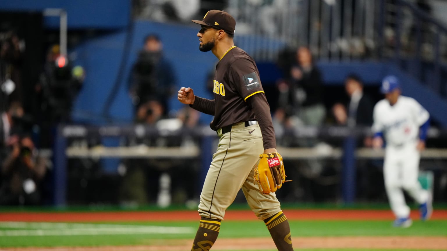 Robert Suarez secures Padres' first win of 2024 | 03/21/2024 | San ...