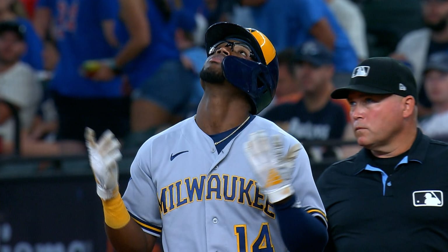 Andruw Monasterio hits an RBI single to left field | 08/19/2023 ...