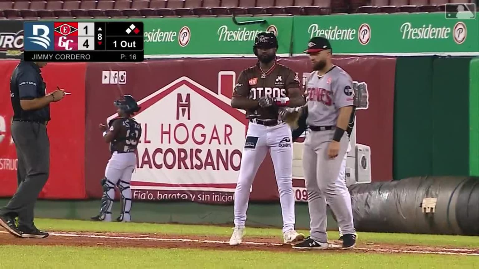 Carlos Peguero hits an RBI single in the 8th inning | 11/12/2023 | MLB.com