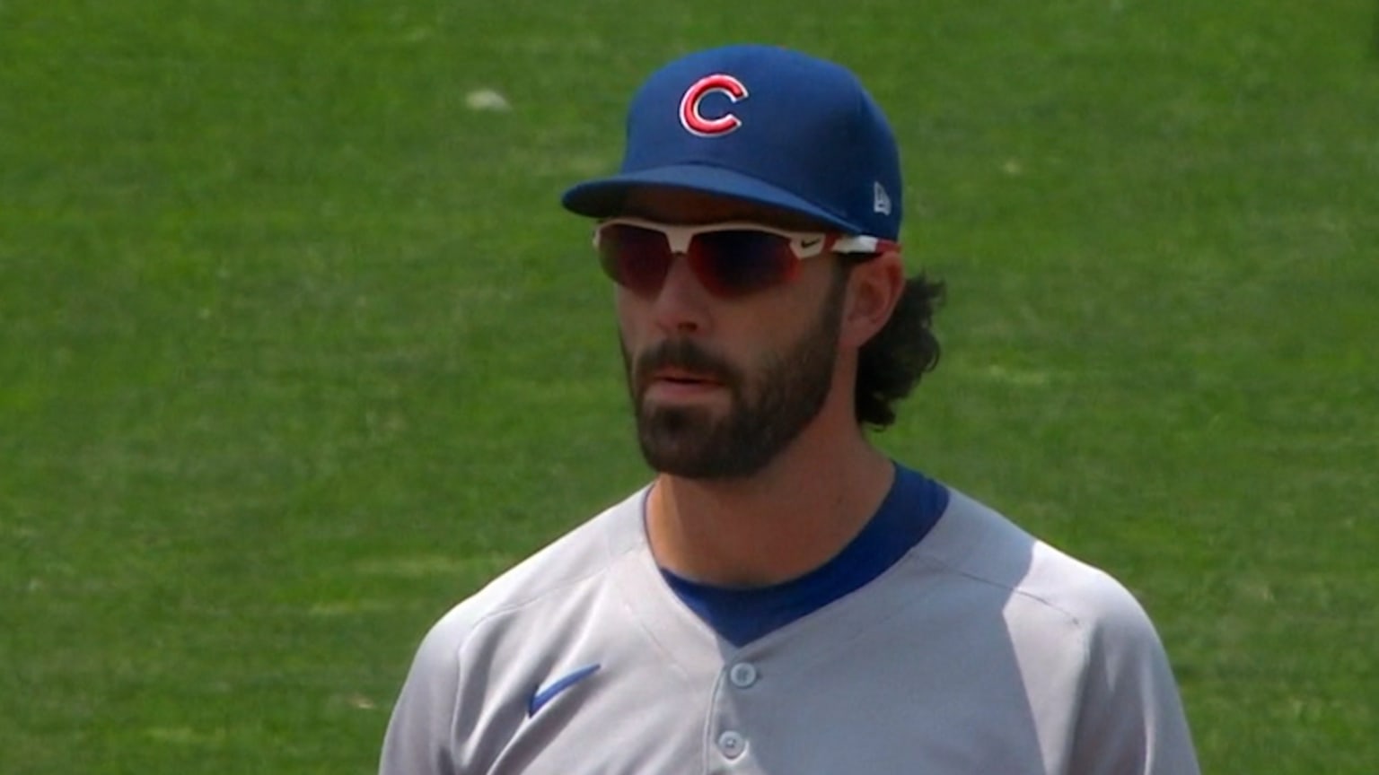 Dansby Swanson's sliding stop | 06/11/2025 | Chicago Cubs