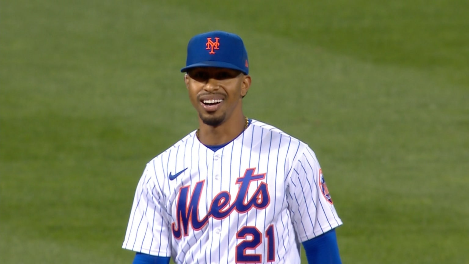 Francisco Lindor joins the booth after hitting homer | 09/15/2022 ...