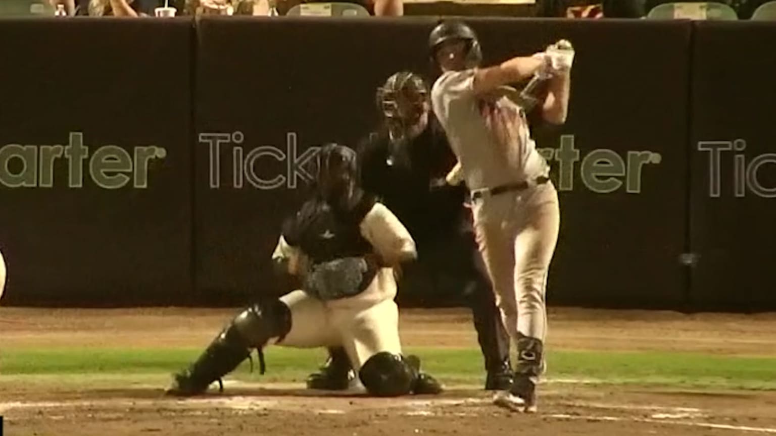 Kyle Karros hits an RBI single in the top of the 9th | 08/30/2023 | MLB.com