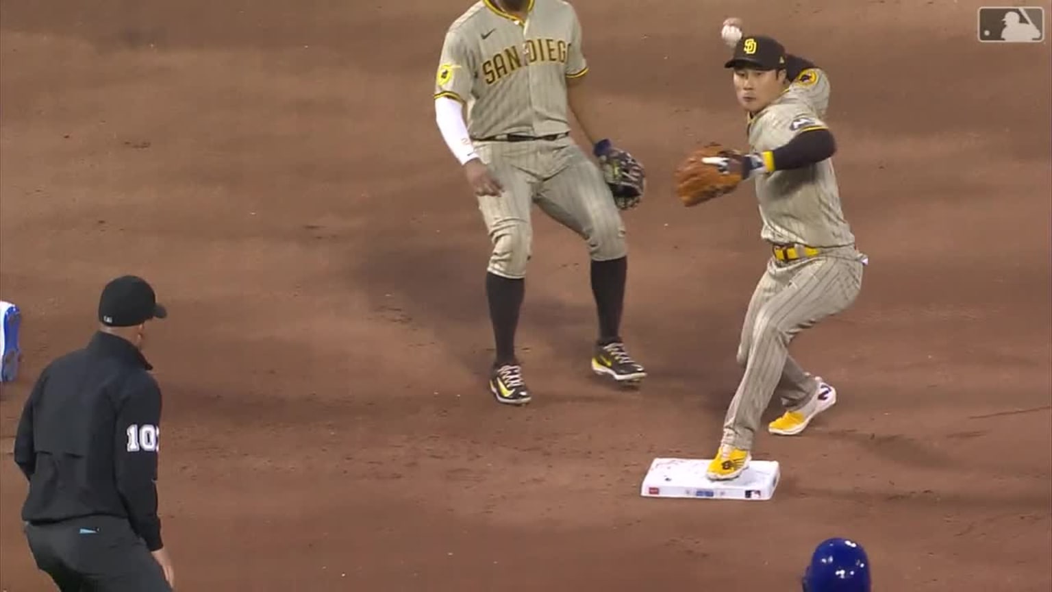 Ryan Weathers induces a double play to escape the 1st | 04/11/2023 ...