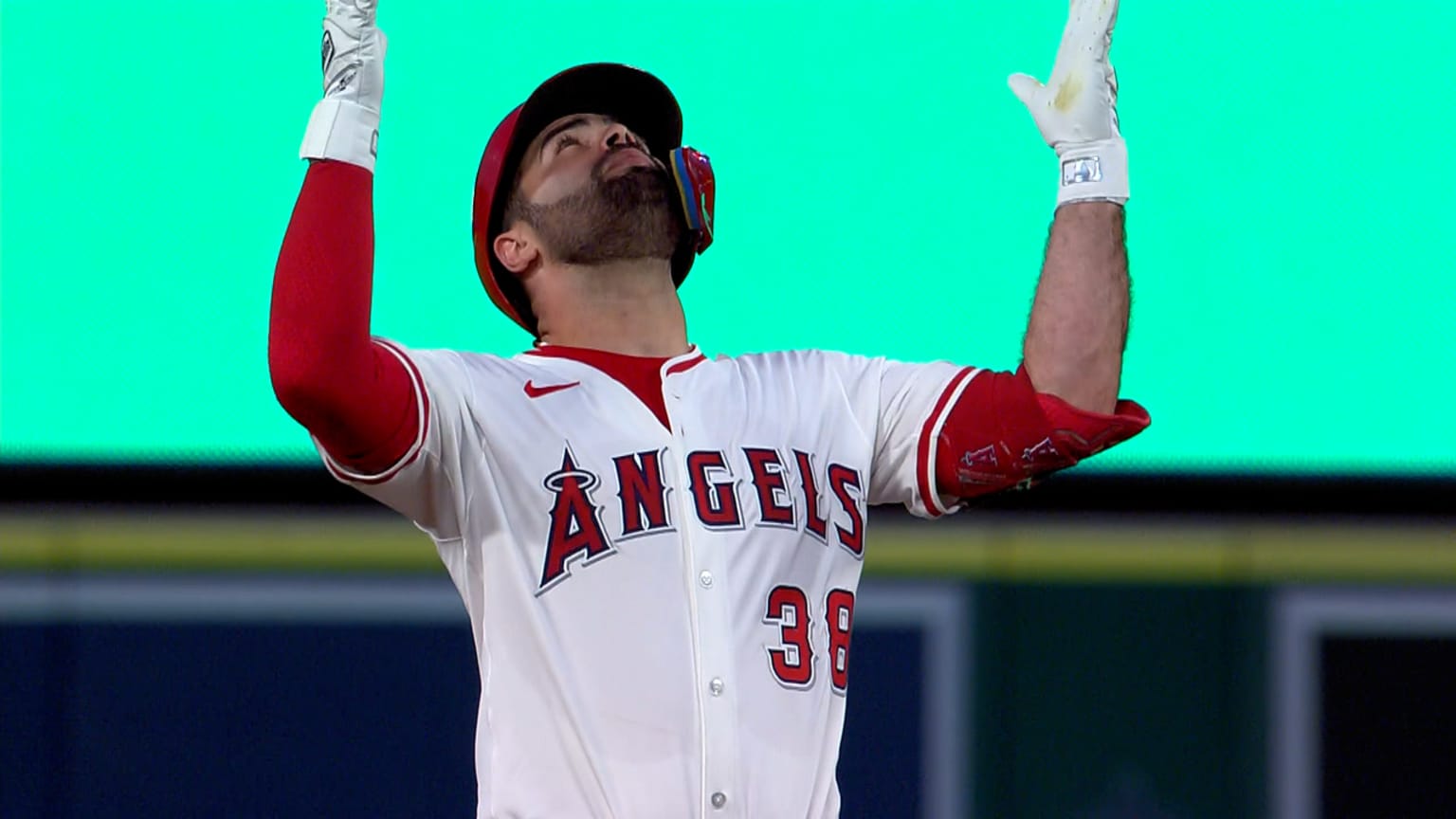 Sebastián Rivero pega doble de dos rayas | 08/09/2025 | Los Angels de ...