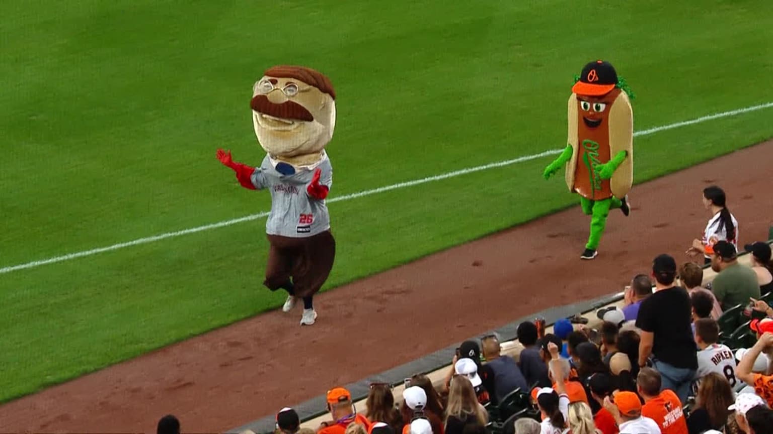 Presidents and hot dogs race at Camden Yards | 08/13/2024 | Baltimore ...
