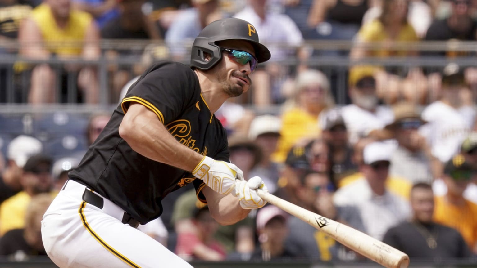 Bryan Reynolds' RBI single | 06/09/2024 | Pittsburgh Pirates