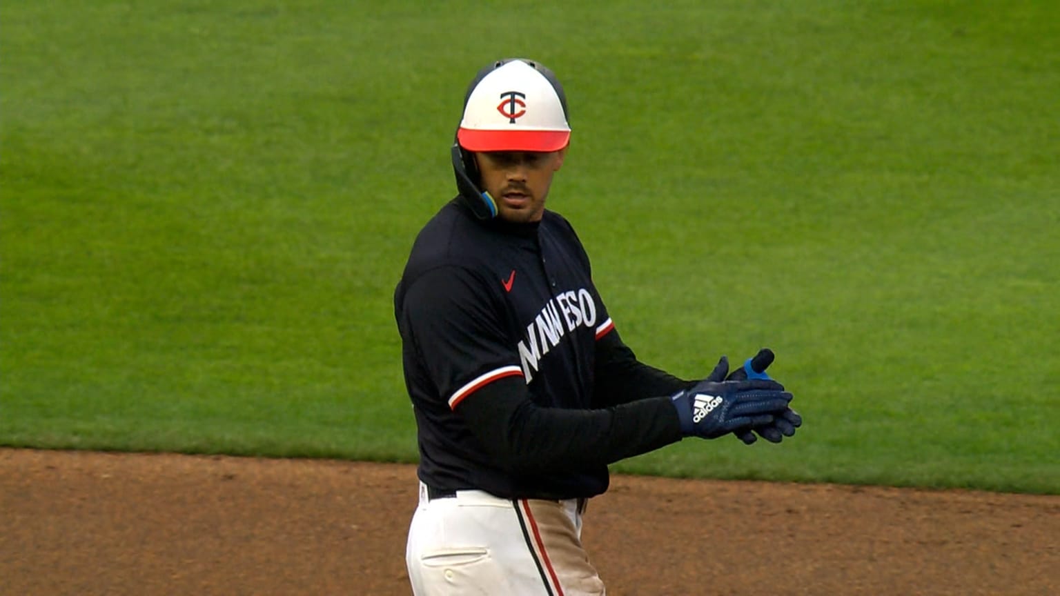 Trevor Larnach pega doble impulsor en la 3ra entrada | 22/04/2024 | Los ...