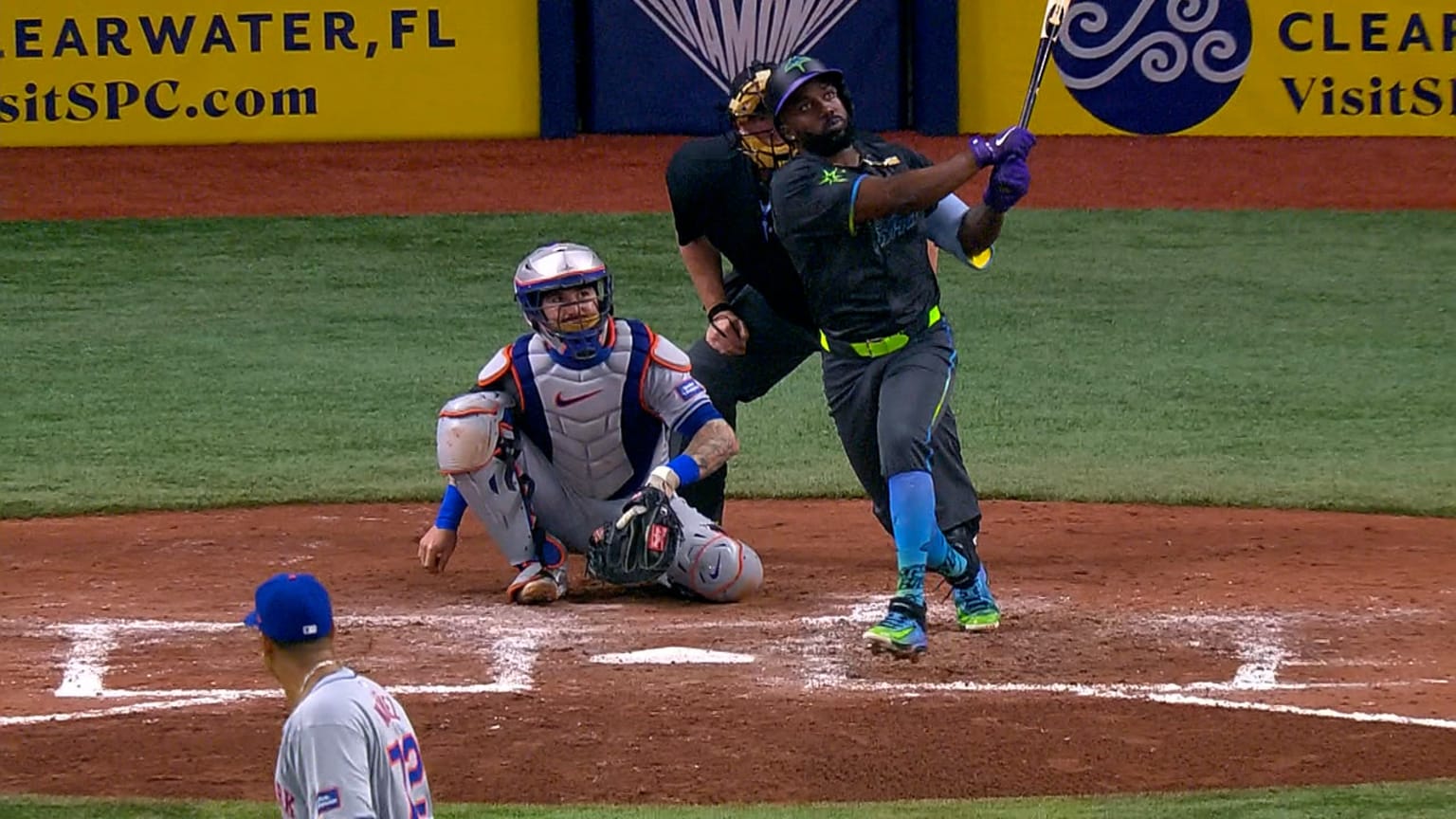 Data Viz: Randy Arozarena's home run | 05/03/2024 | Tampa Bay Rays