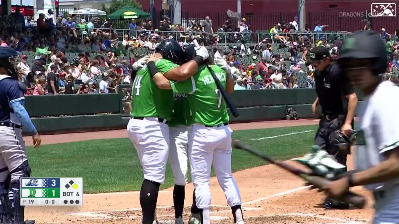 Edwin Arroyo hammers a two-run home run | 06/04/2023 | Cincinnati Reds