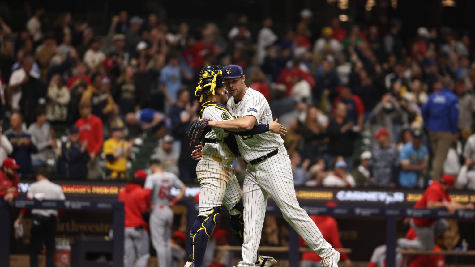 Trevor Megill secures win | 05/11/2024 | Milwaukee Brewers